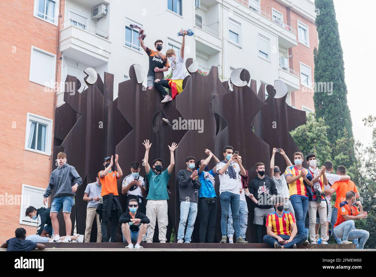 Valencia cf fans lim hi-res stock photography and images - Alamy