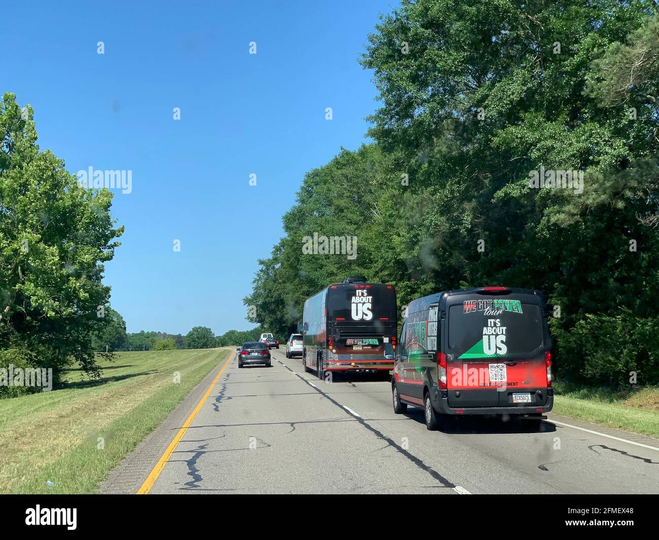 Voting buses hi-res stock photography and images - Alamy