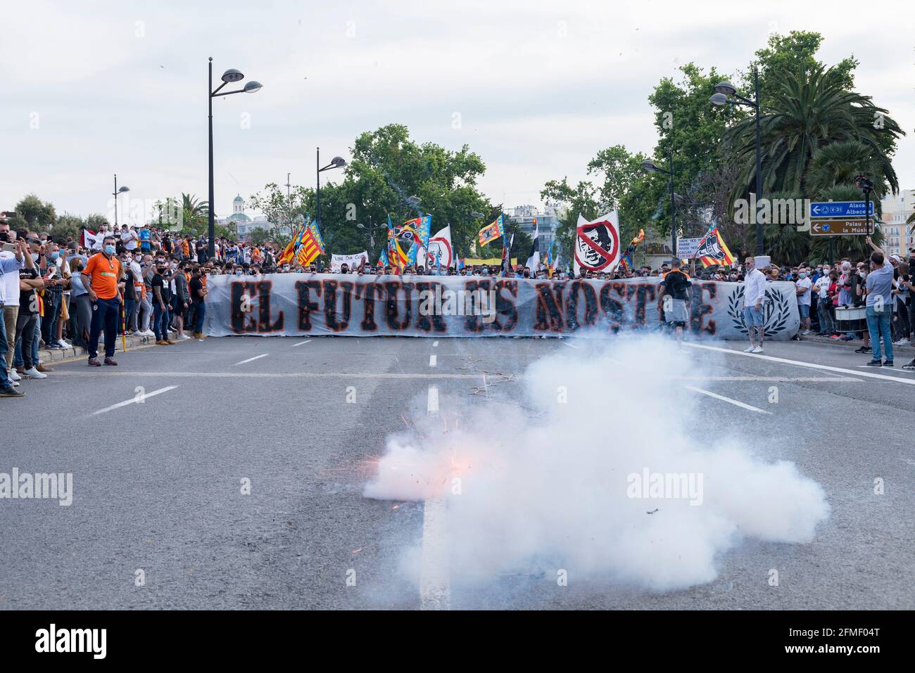 Valencia cf fan hi-res stock photography and images - Alamy