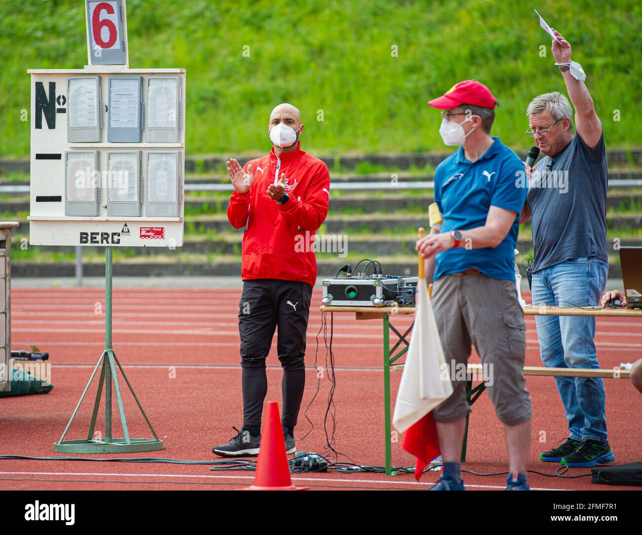 Julian Howard (LGR) is a helper at the event. GES/Athletics/1st ...