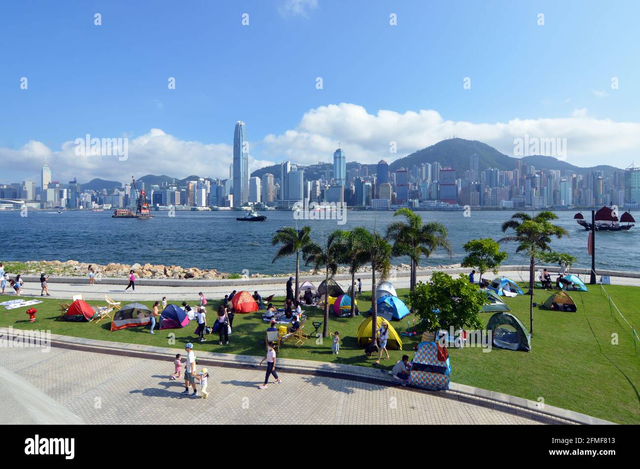 Harbourfront promenade along Victoria Harbour in the Art Park of West ...