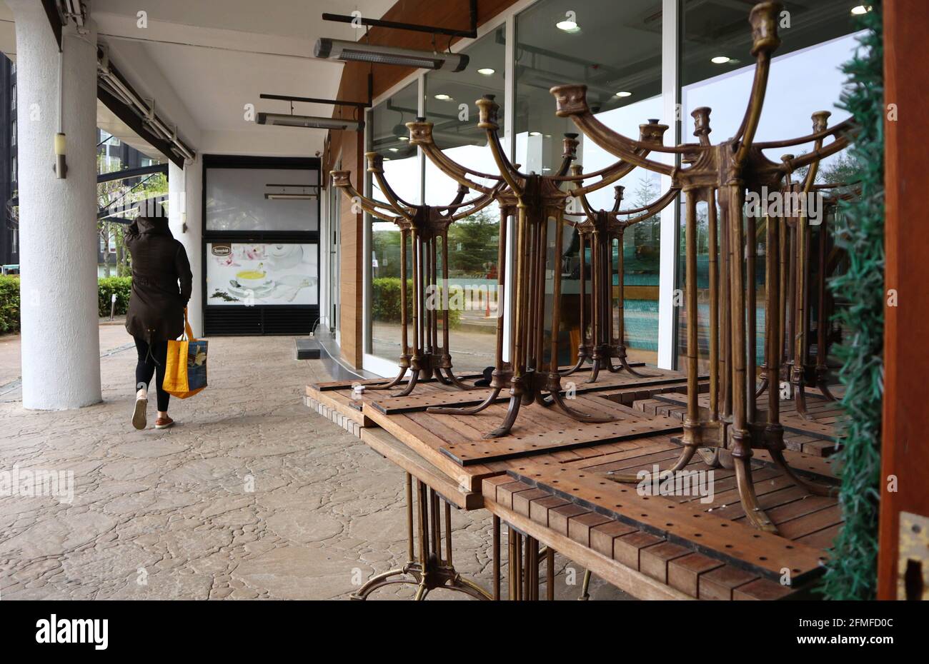 Dine in area hi-res stock photography and images - Alamy