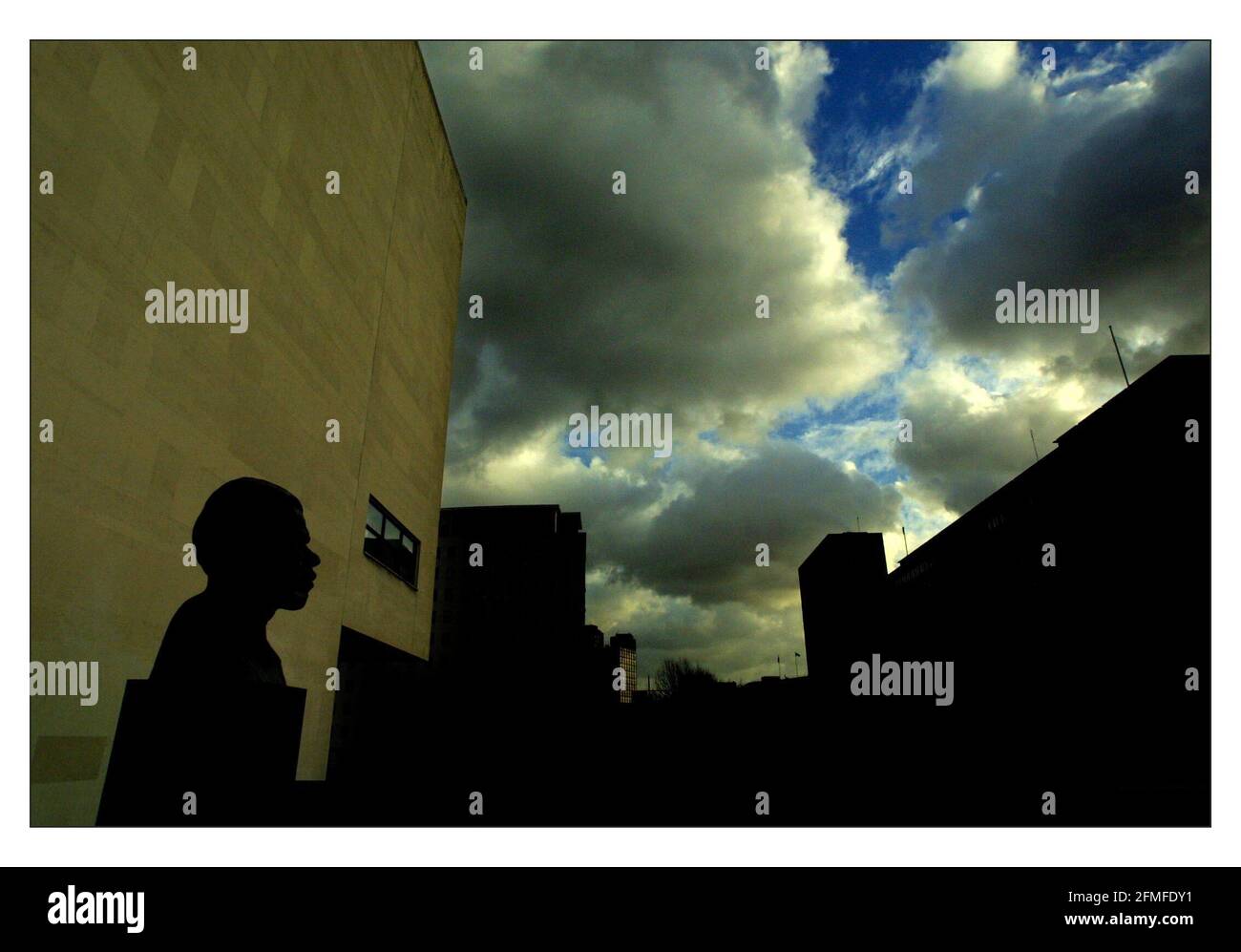 Mandella statue Cut Out Stock Images & Pictures - Alamy