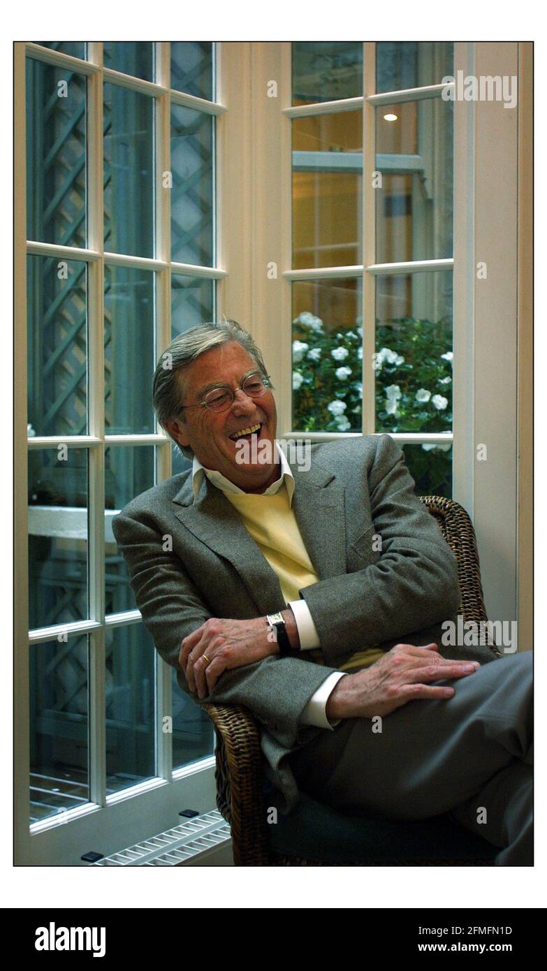 Dukes hotel london hi-res stock photography and images - Alamy