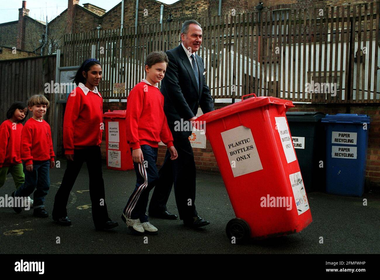 Jack Cunningham MP at rhyl primary school Jnauary 1999Jack at school ...