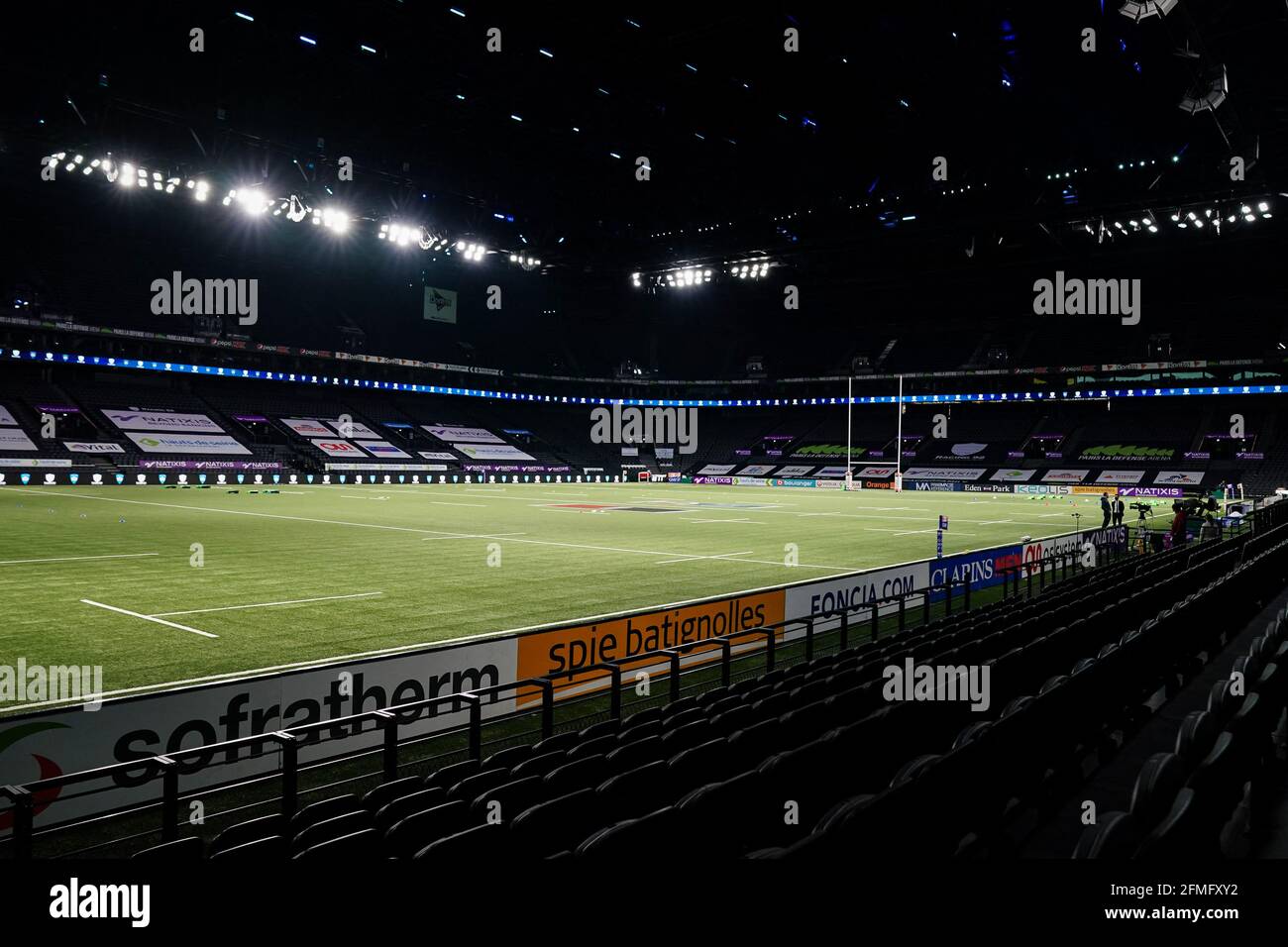 Paris la defense arena general hi-res stock photography and images - Alamy