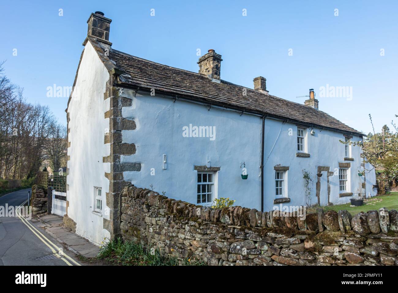 Edale house hi-res stock photography and images - Alamy