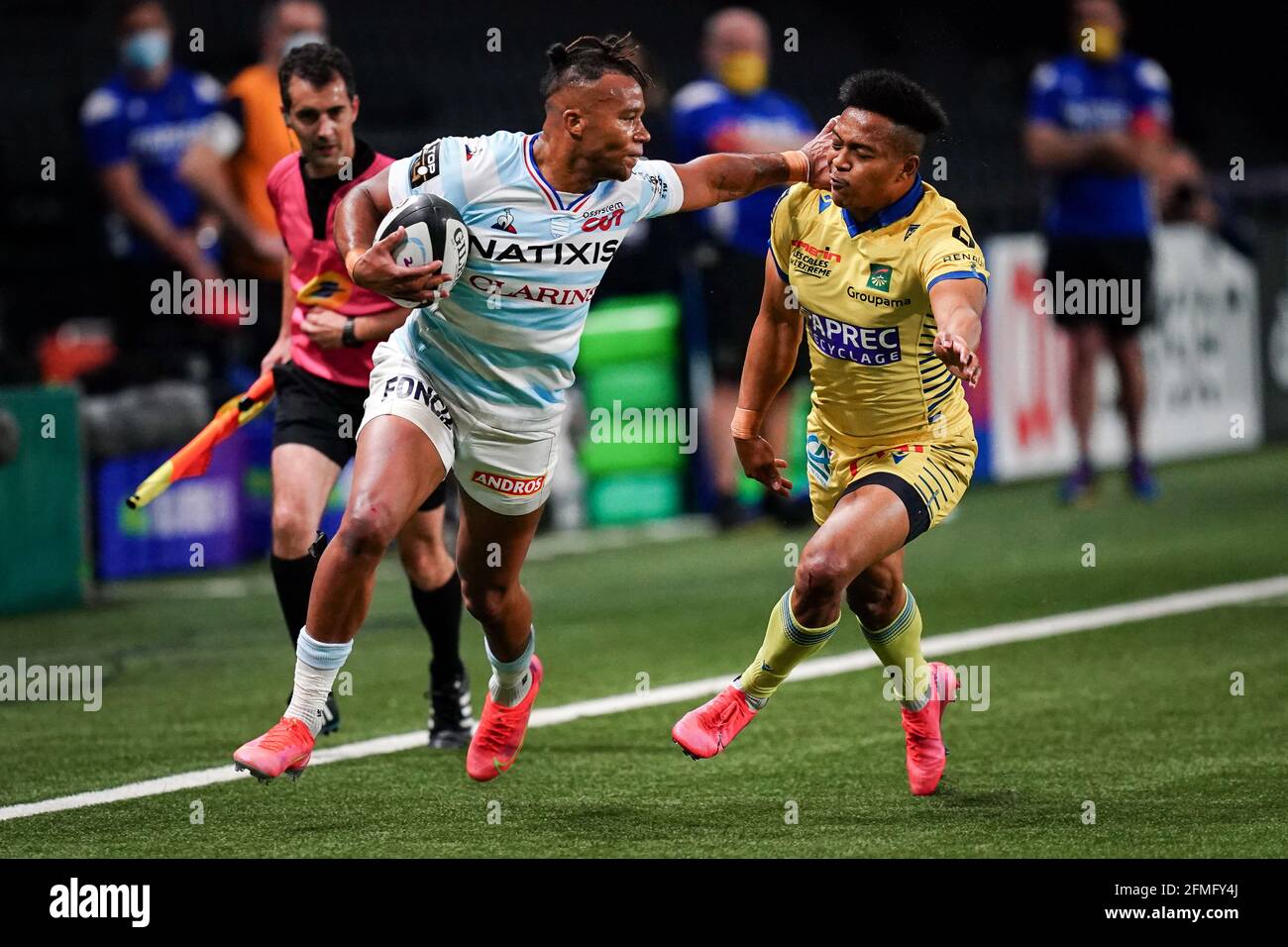 RacingâÂ€Â™s Teddy Thomas scores a try during the rugby TOP 14 match ...