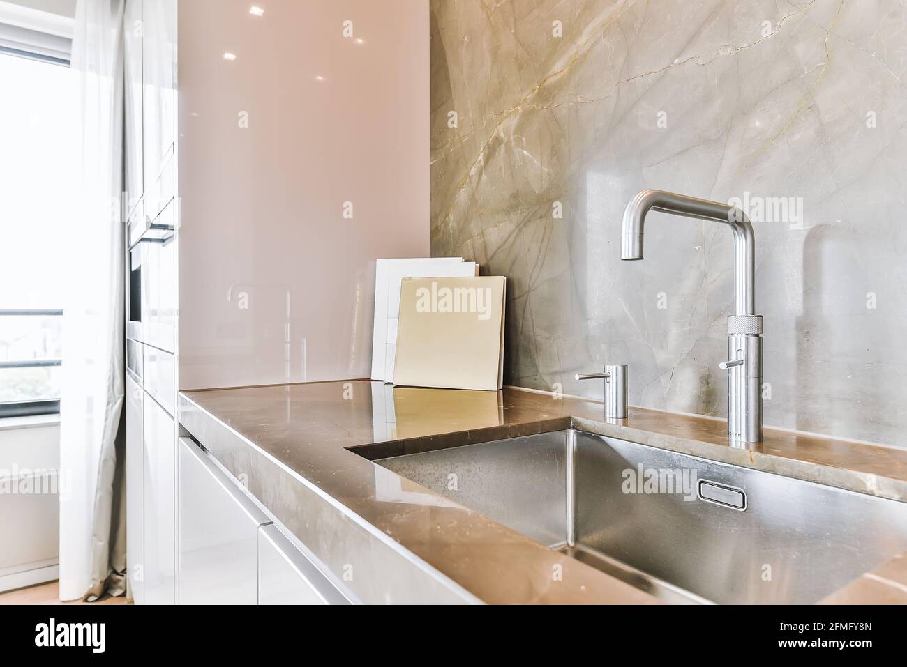 Modern kitchen design Stock Photo - Alamy