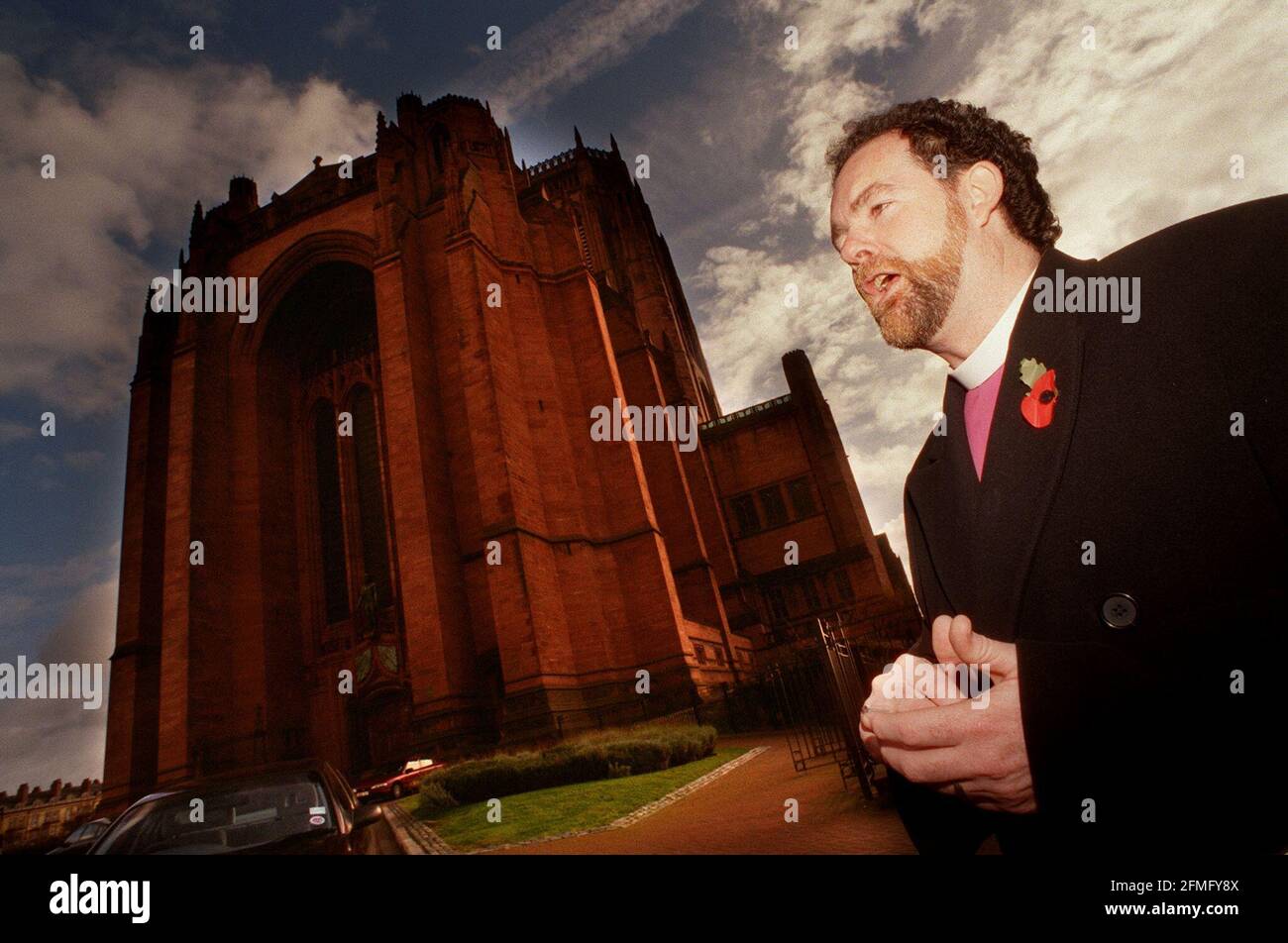 JAMES JONES, TO BE THE NEW BISHOP OF LIVERPOOL. NOV 1998standing next ...