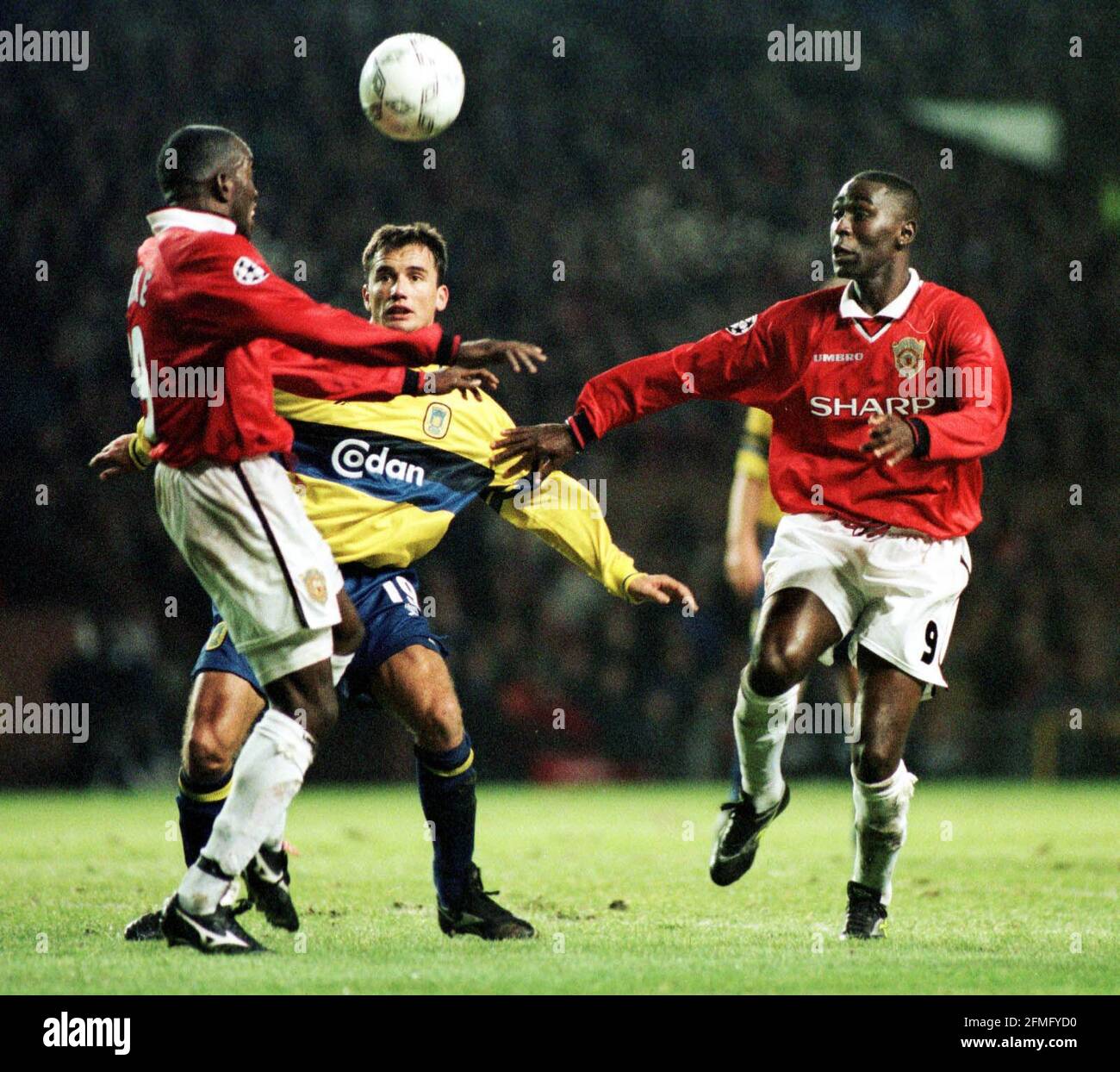 Dwight yorke 1998 hi-res stock photography and images - Alamy