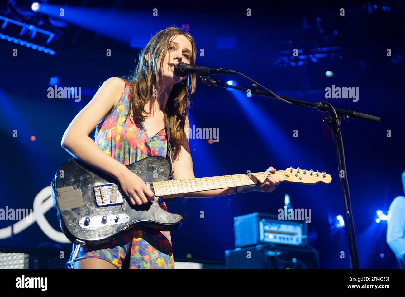 Ellie rowsell live hi-res stock photography and images - Alamy