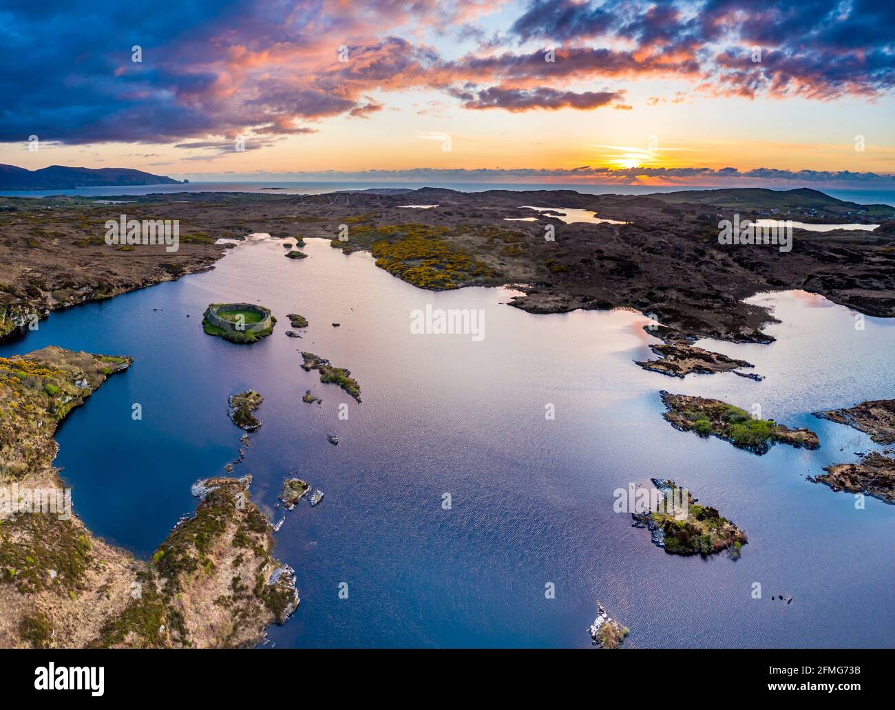Ring fort ireland aerial hi-res stock photography and images - Alamy