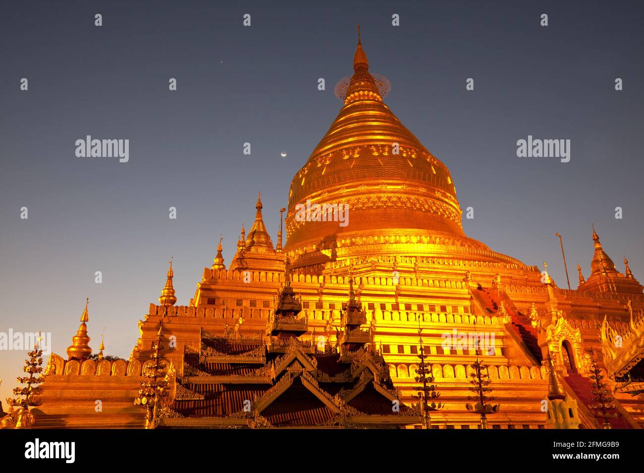 Buddhist temple in Myanmar (Burma Stock Photo - Alamy