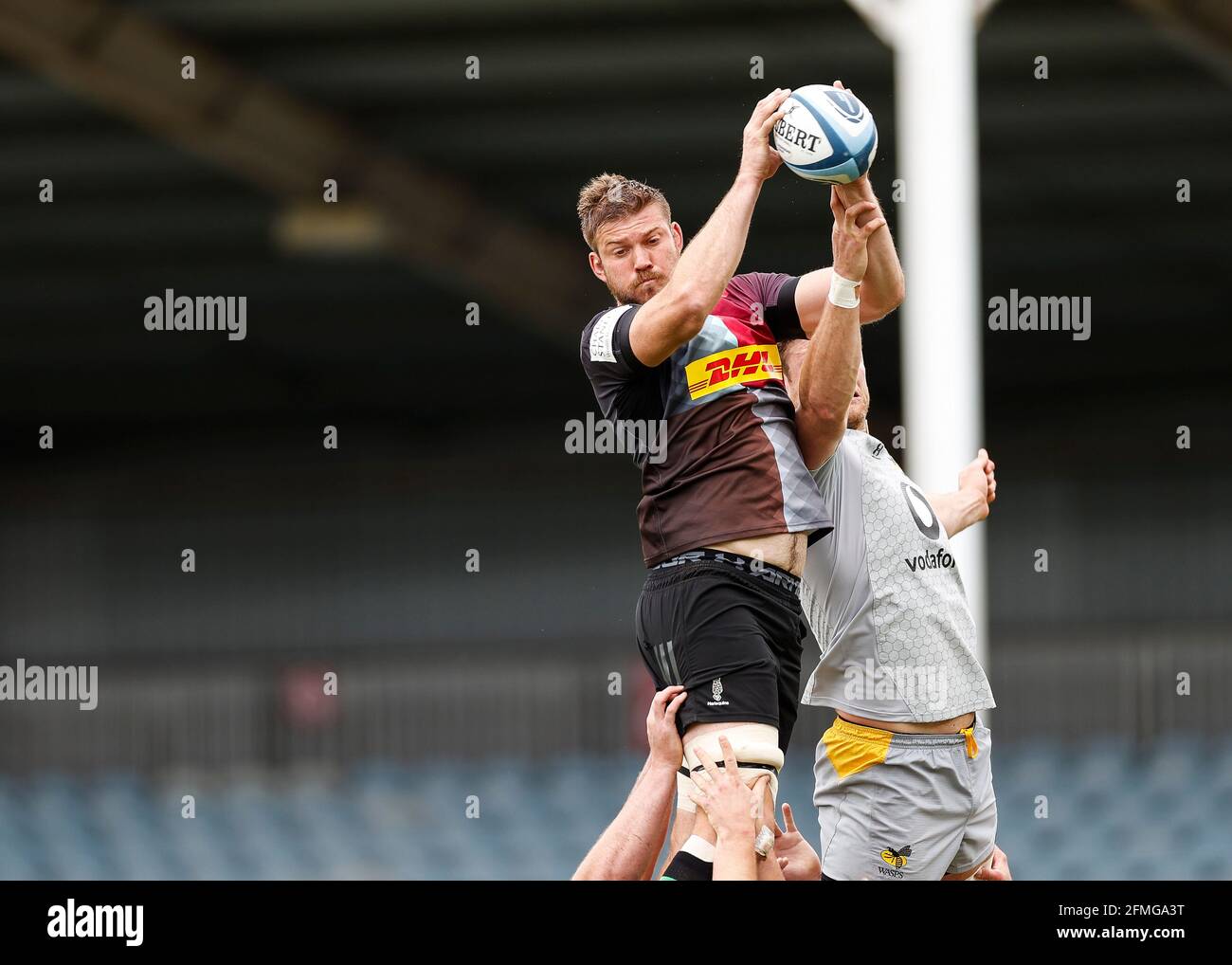 Win line out ball hi-res stock photography and images - Alamy