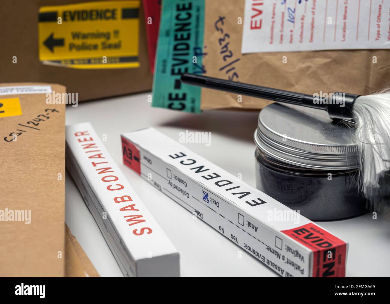 Files and evidence bag in a crime lab, conceptual image Stock Photo - Alamy