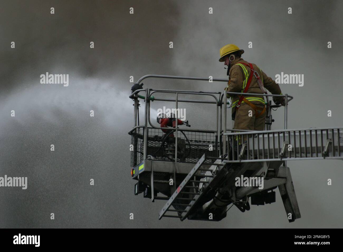 Disused turntable hi-res stock photography and images - Alamy