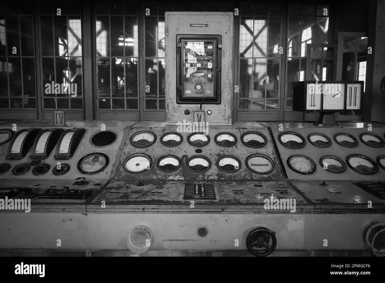 Control panel old power plant hi-res stock photography and images - Alamy