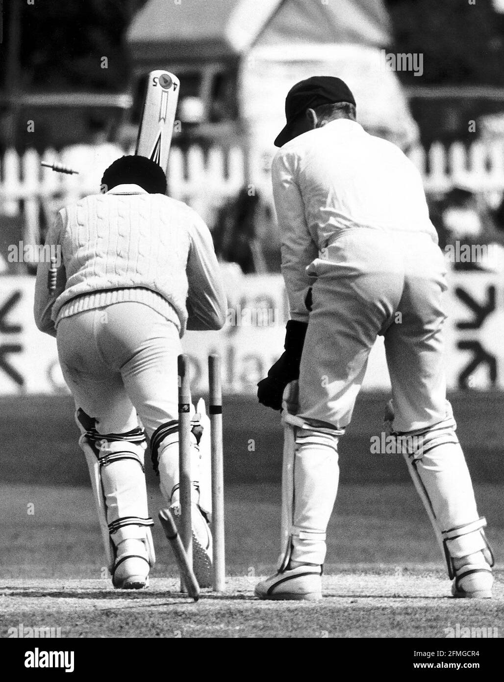 Peter moores wicket keeper hi-res stock photography and images - Alamy