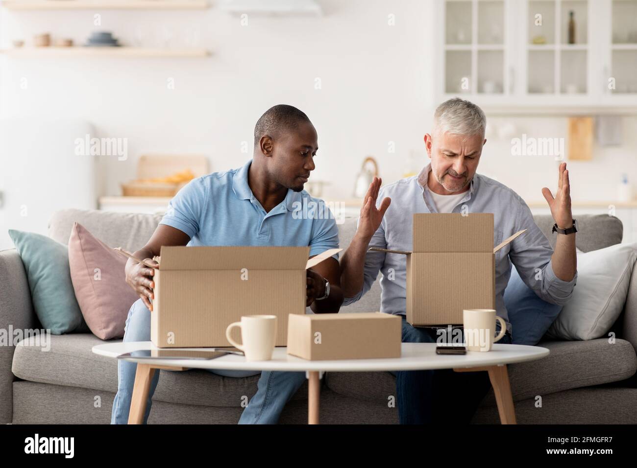 Defective goods hi-res stock photography and images - Alamy