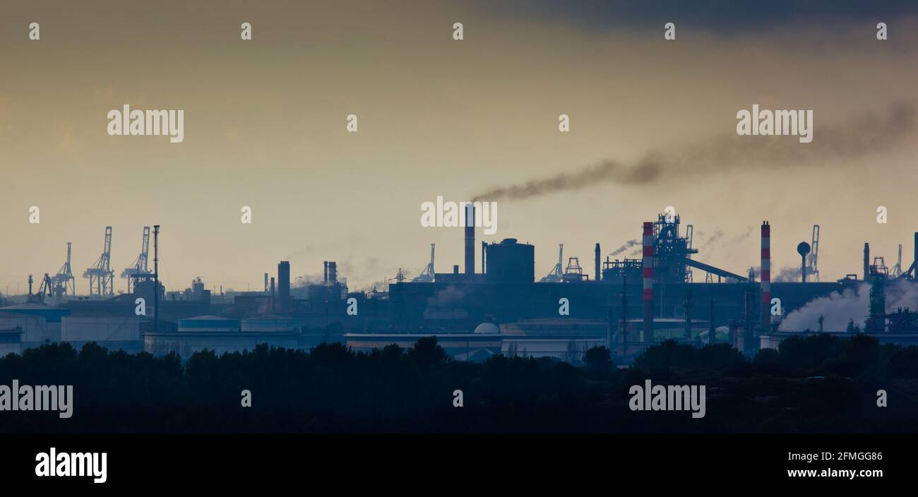 Industrial pollutants hi-res stock photography and images - Alamy