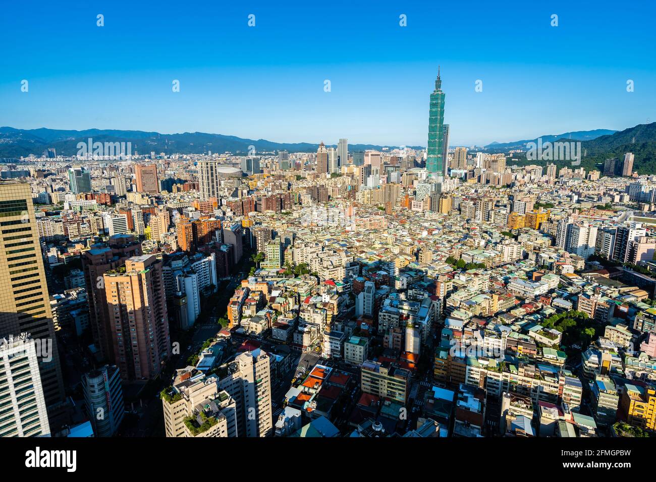Taipei skyline sunrise hi-res stock photography and images - Alamy