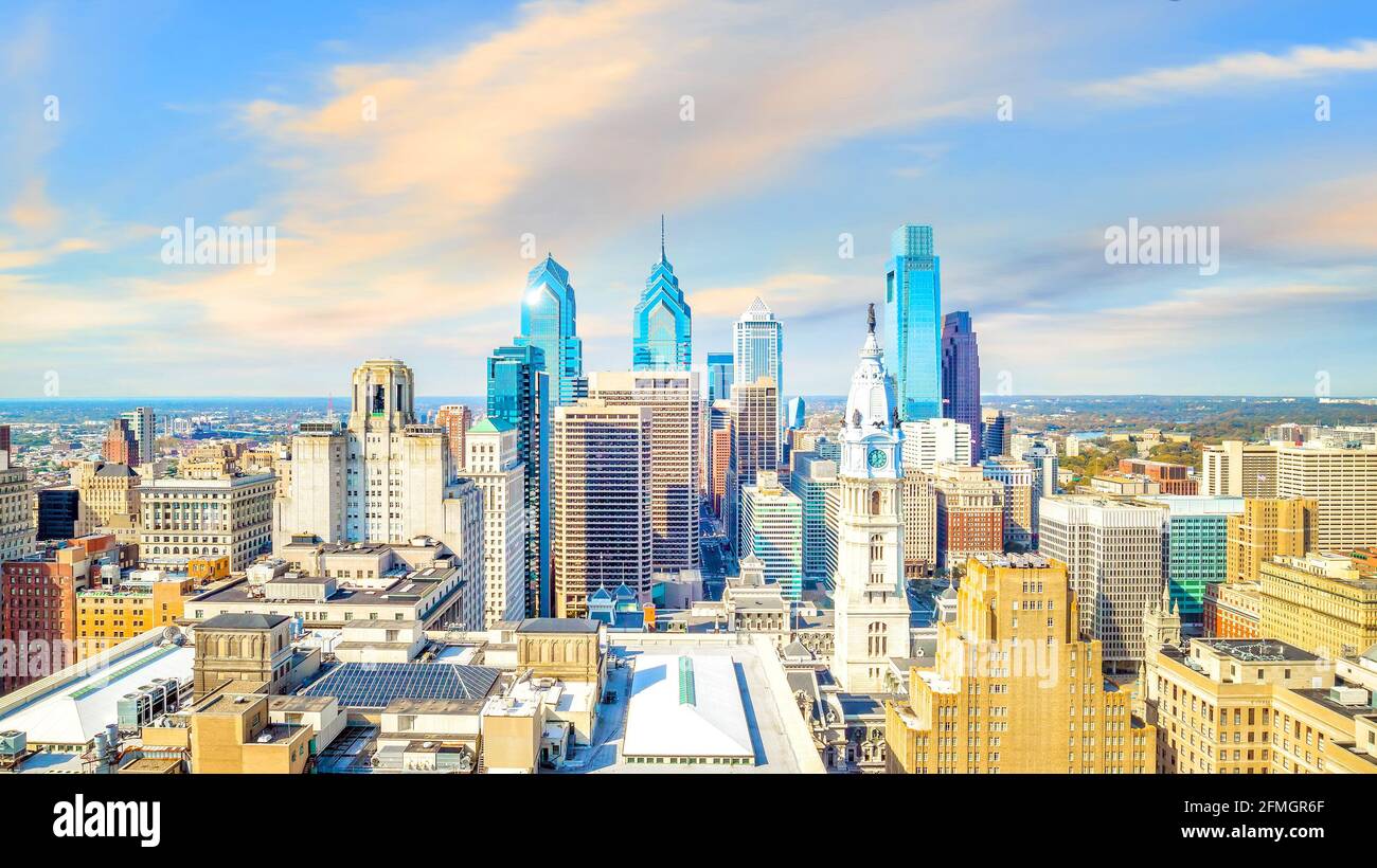 Downtown skyline philadelphia hi-res stock photography and images - Alamy