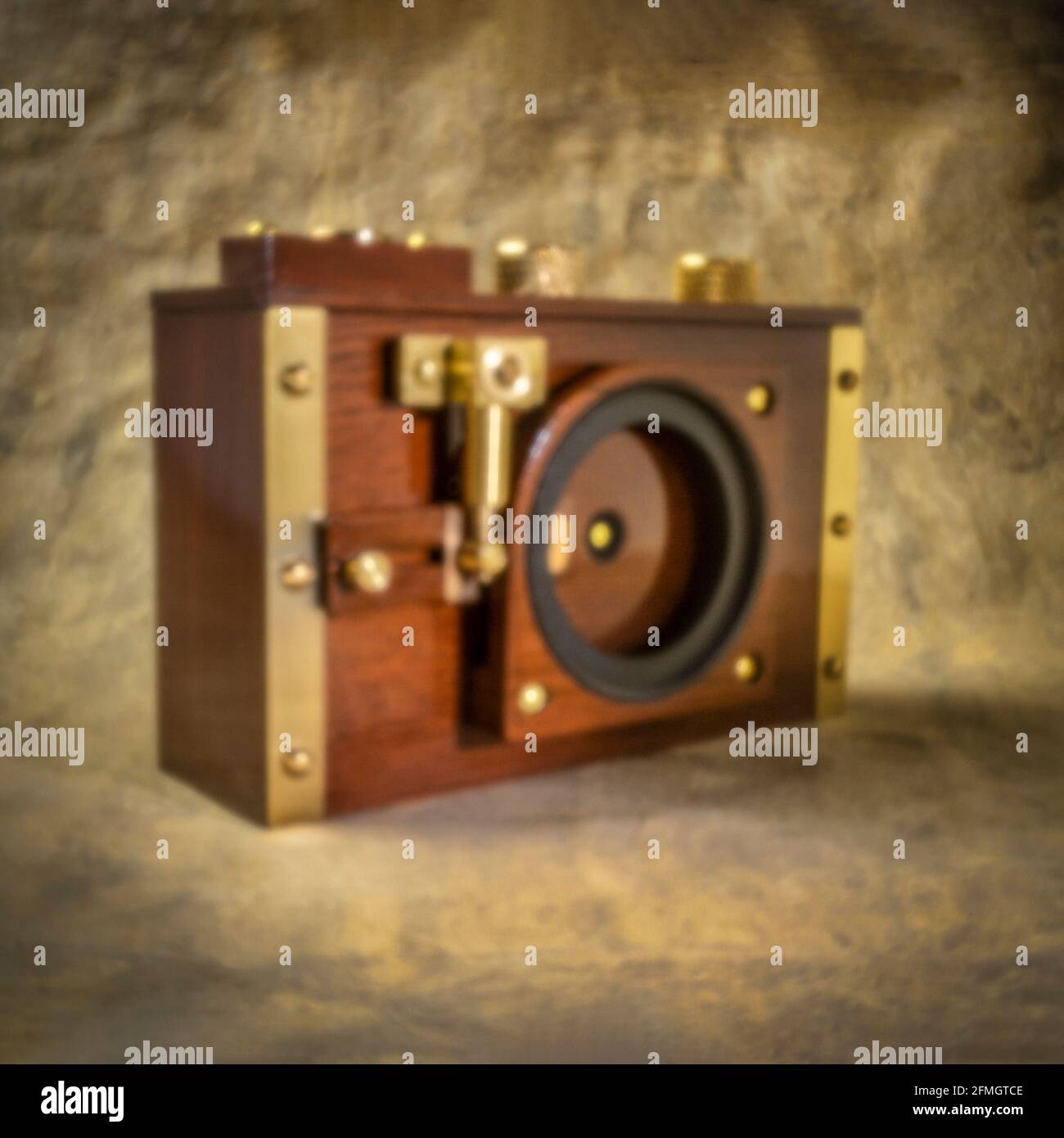 Shutter mechanism hi-res stock photography and images - Alamy