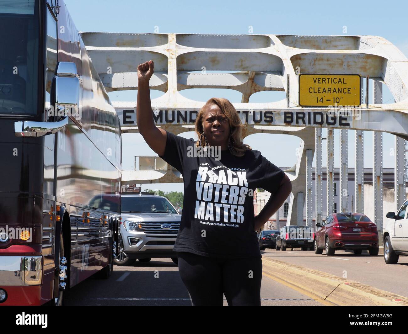 John lewis martin luther king bridge hi-res stock photography and ...