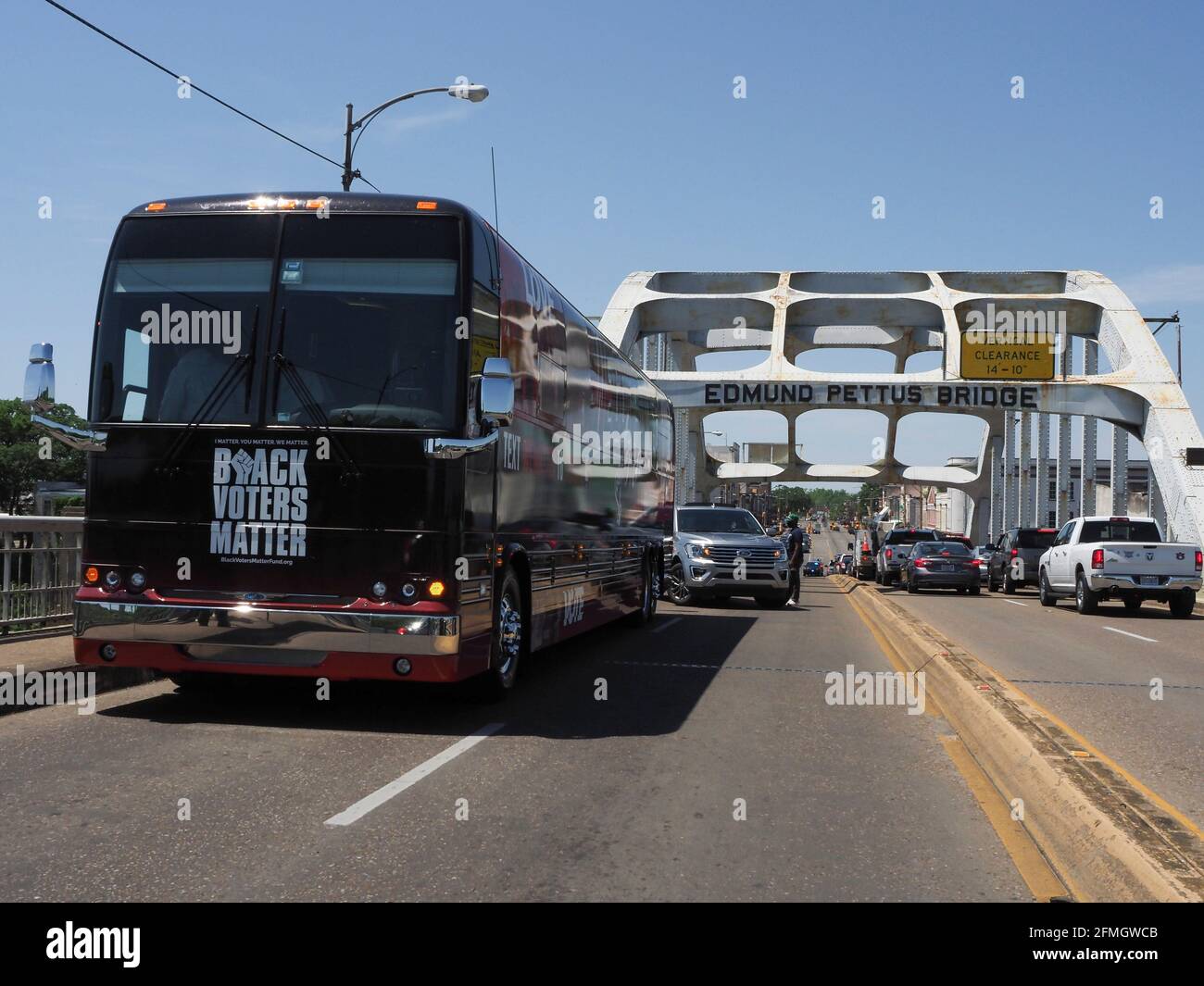 Pettus martin luther king bridge hi-res stock photography and images ...