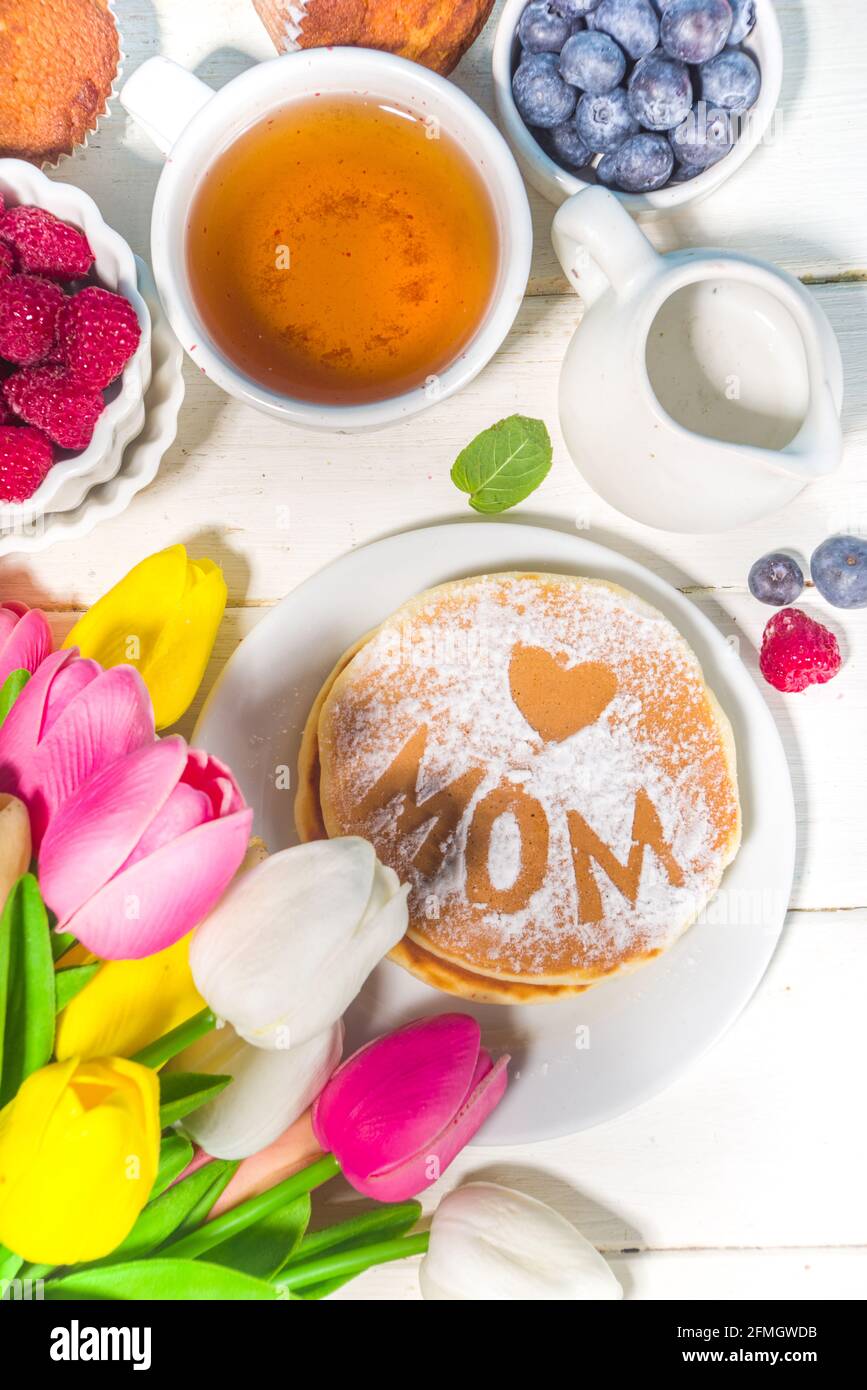 Mothers day Brunch restaurant invitation concept. Various Moms Womans ...