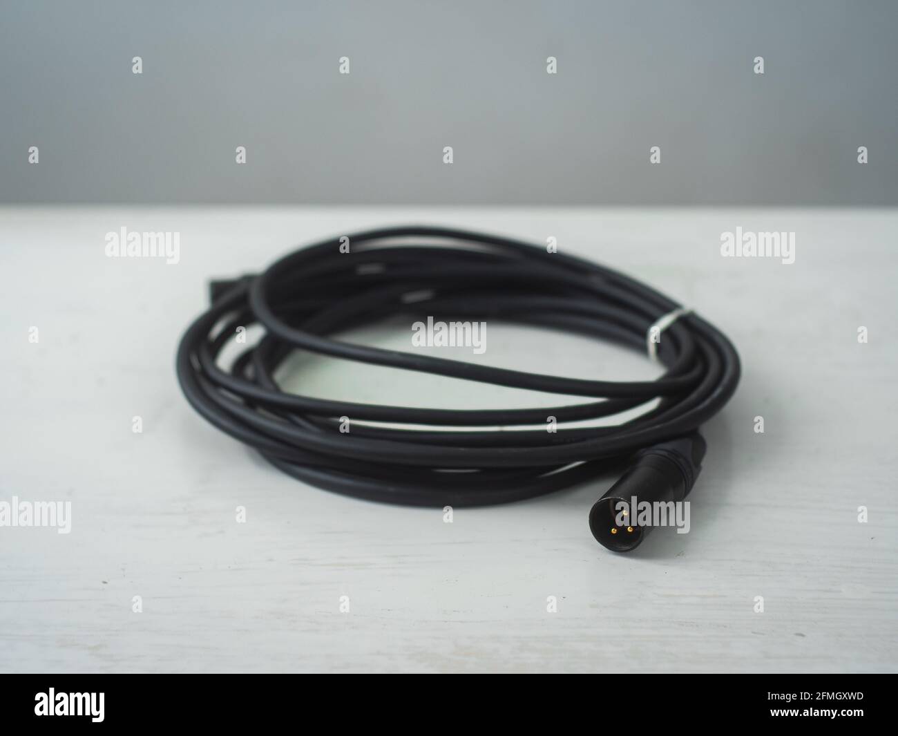 Black cables hi-res stock photography and images - Alamy