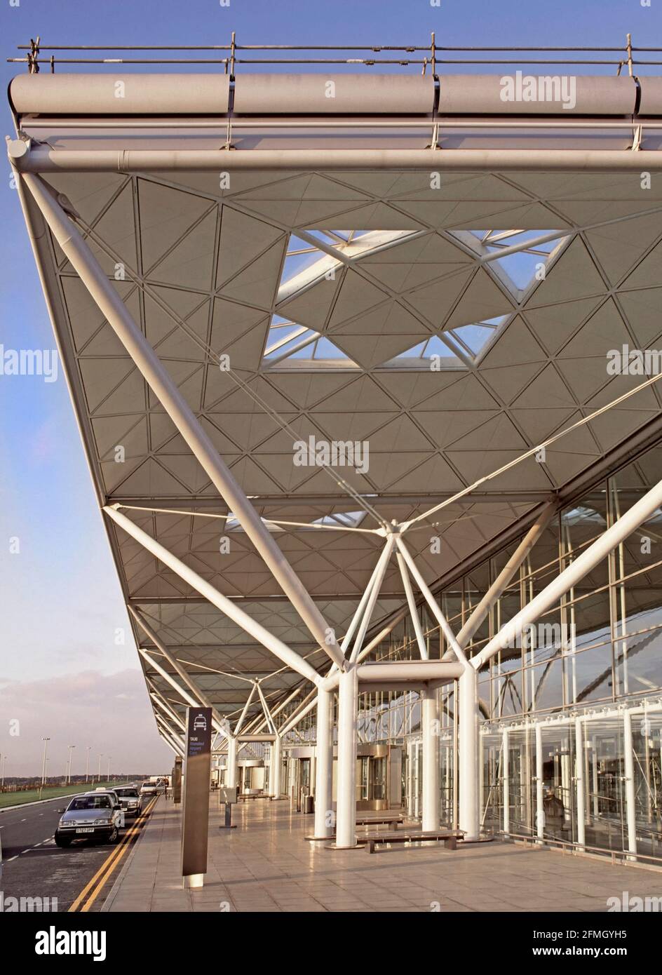 Foster associates hi-res stock photography and images - Alamy