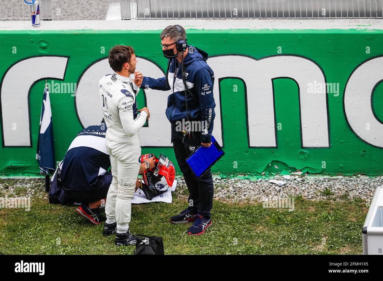 Formula 1 race engineer hi-res stock photography and images - Alamy