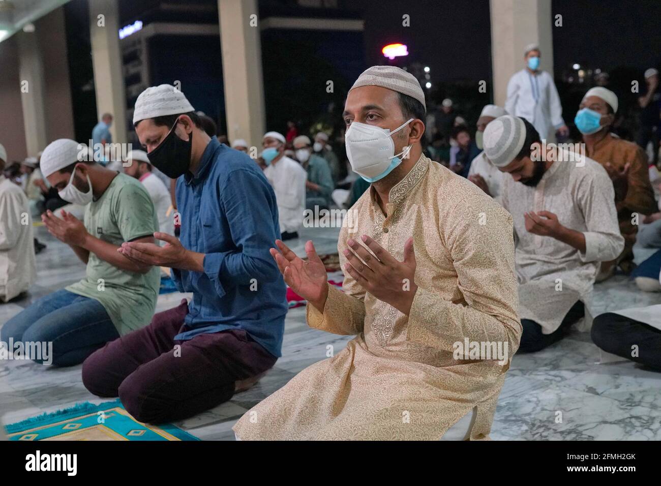 Muslim ummah hi-res stock photography and images - Alamy