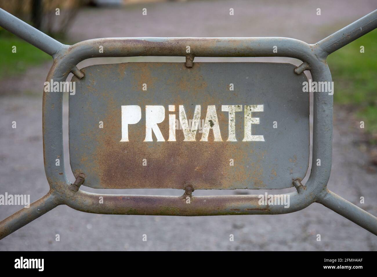 Rusty sign hi-res stock photography and images - Alamy