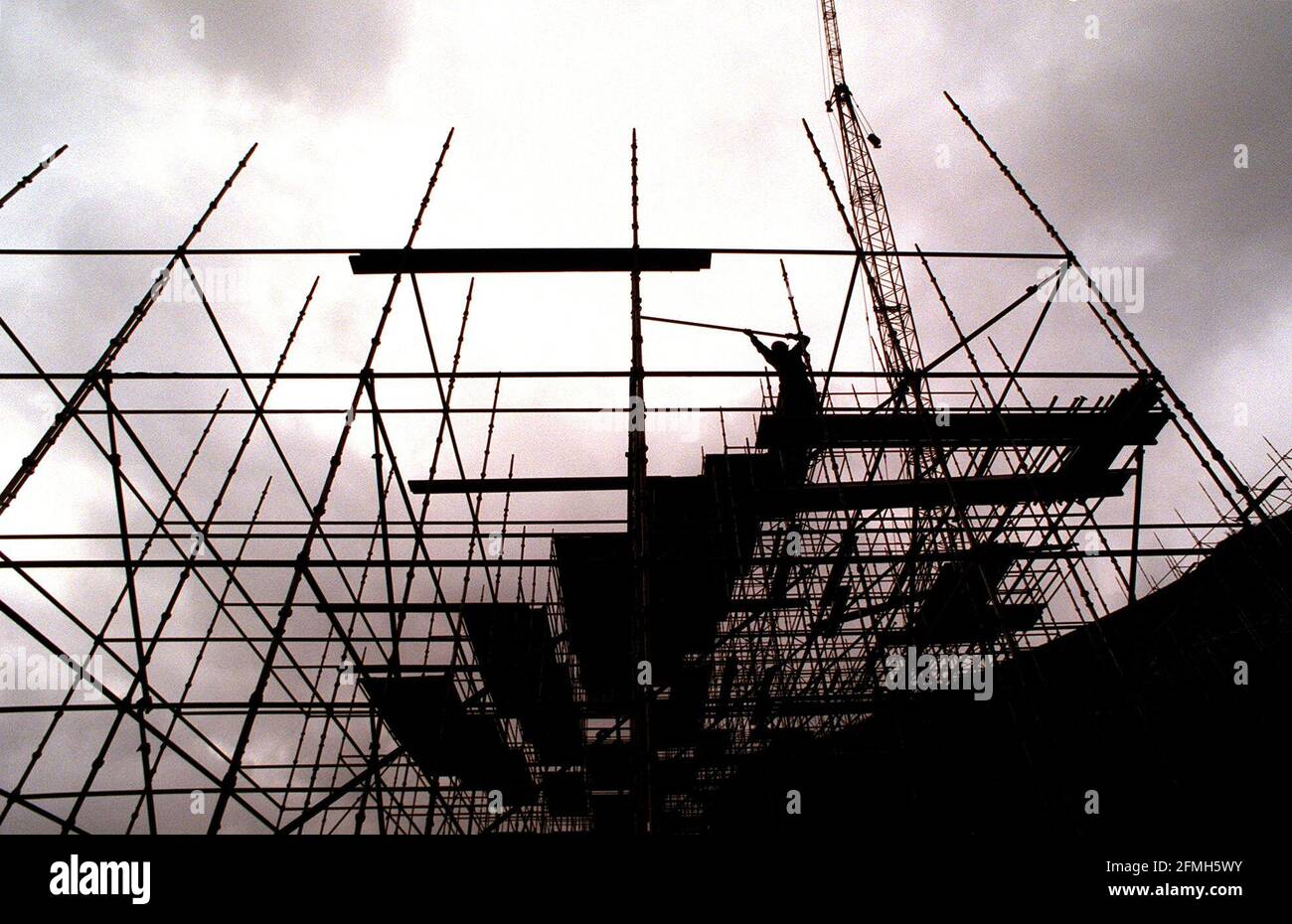 Free standing scaffold hi-res stock photography and images - Alamy