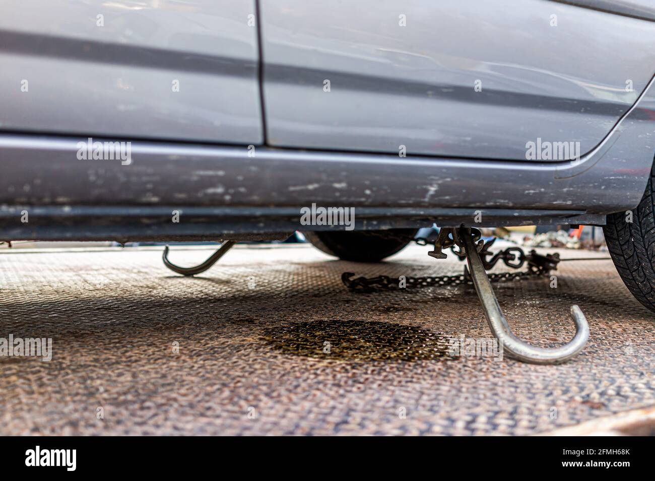 Accident oil truck leaking hi-res stock photography and images - Alamy