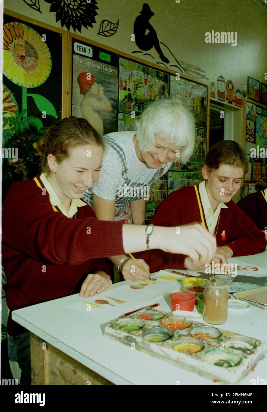 PUPILS AT BISHOP LUFFA SCHOOL, CHICHESTER, W SUSSEX. ENJOY ART CLASSES ...
