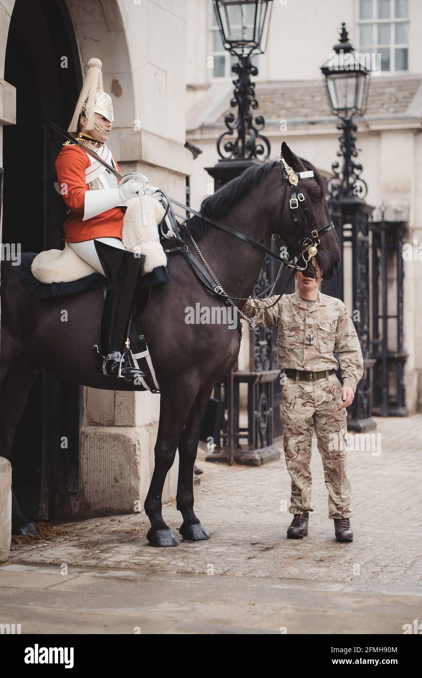 Body armour uk army hi-res stock photography and images - Alamy