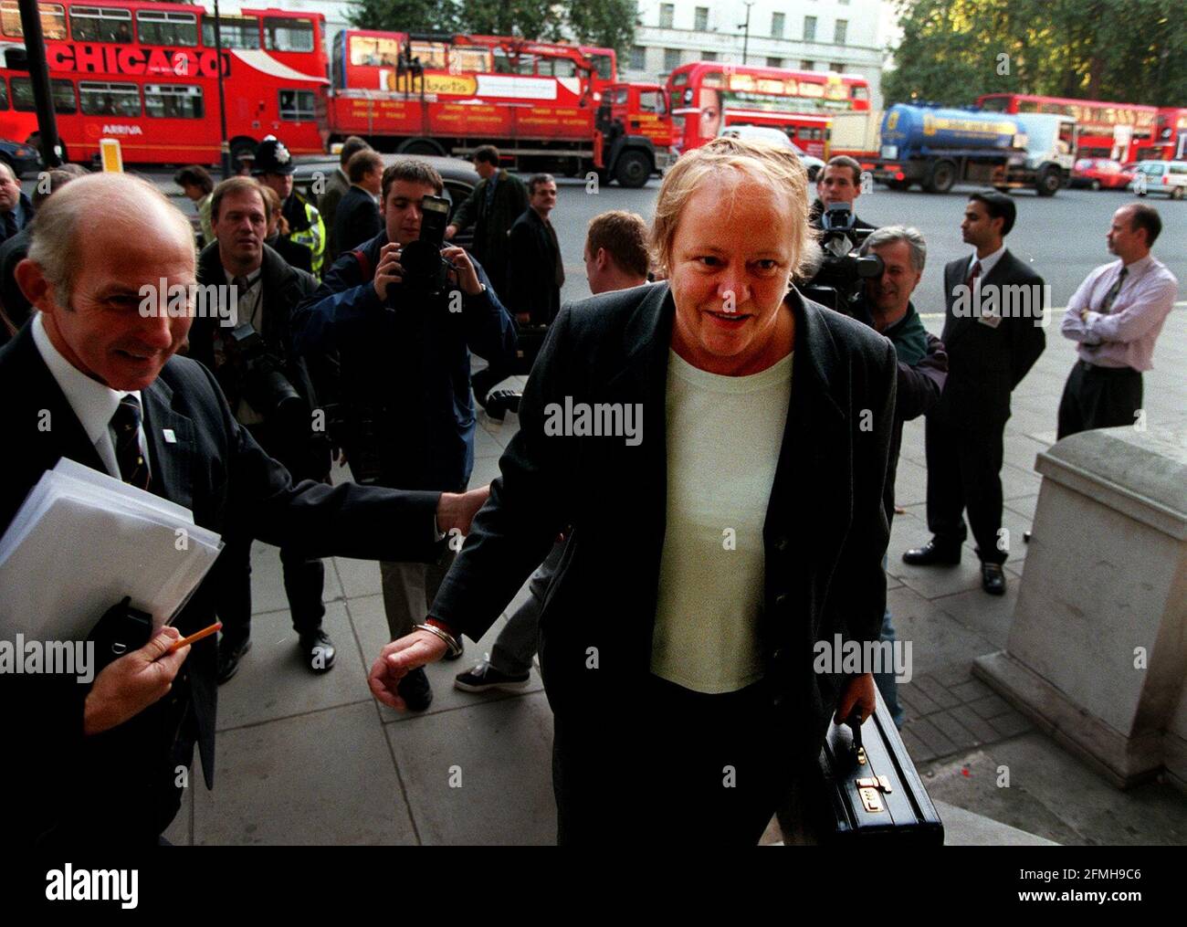 Mo mowlam at the cabinet office hi-res stock photography and images - Alamy