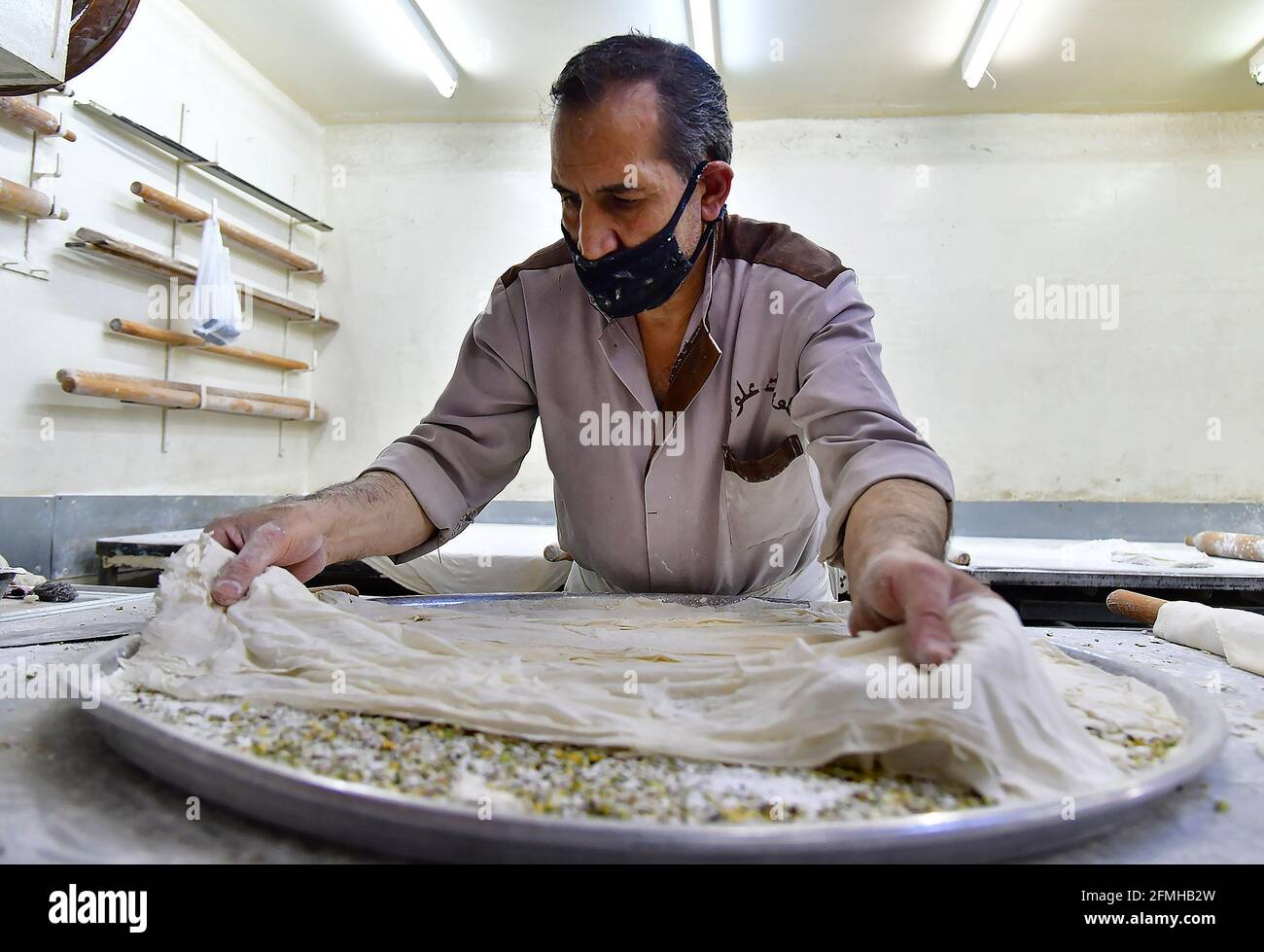 Syrian sweets hi-res stock photography and images - Alamy