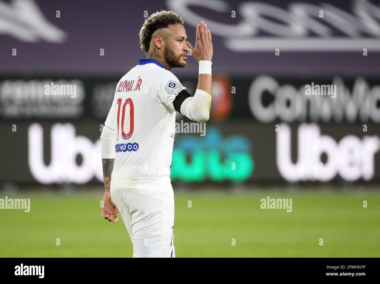 Neymar psg goal celebrates hi-res stock photography and images - Alamy