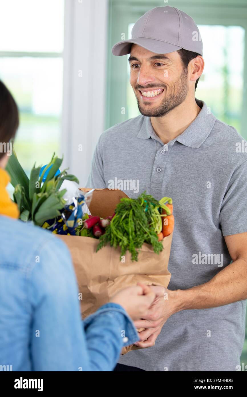 Vegetable box delivery man hi-res stock photography and images - Alamy