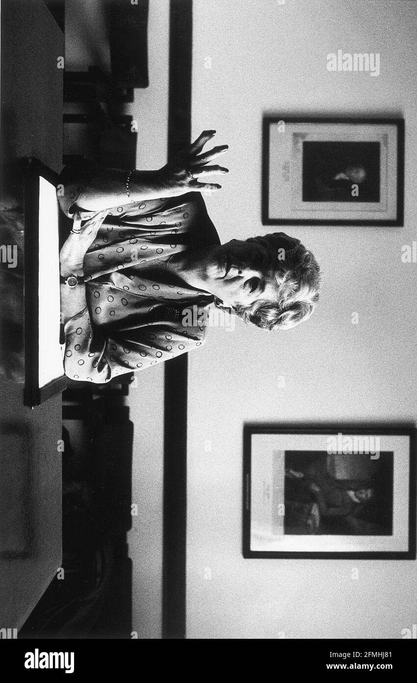 Commons office Black and White Stock Photos & Images - Alamy