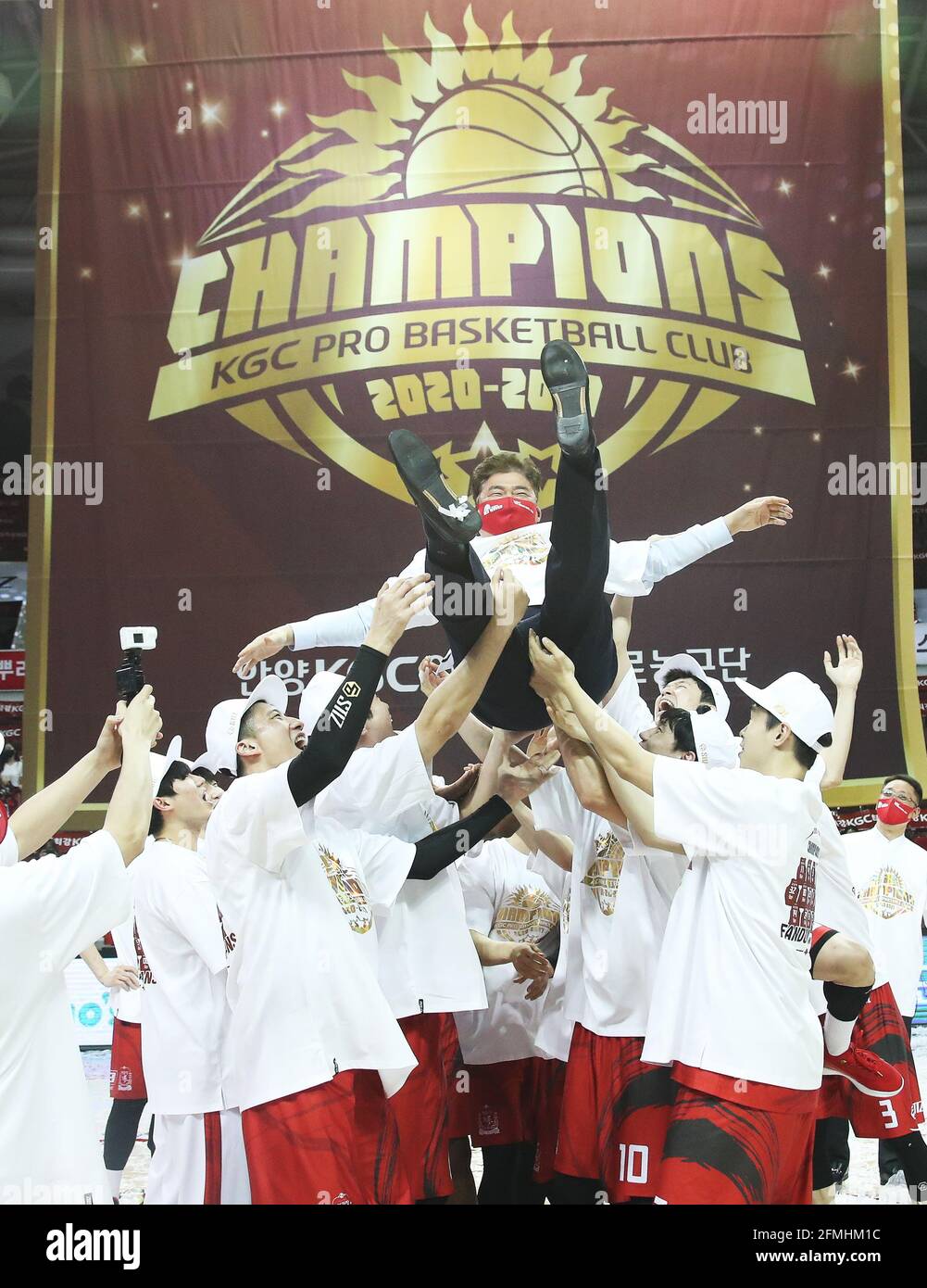 10th May, 2021. Anyang KGC wins KBL championship Anyang KGC head coach ...