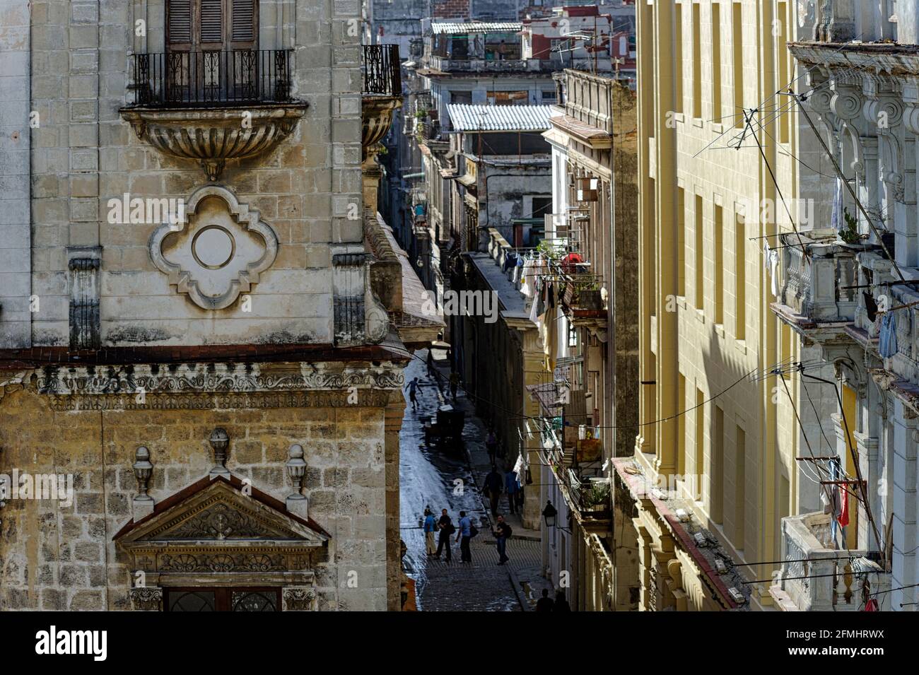 Havana Cuba street scene Stock Photo - Alamy