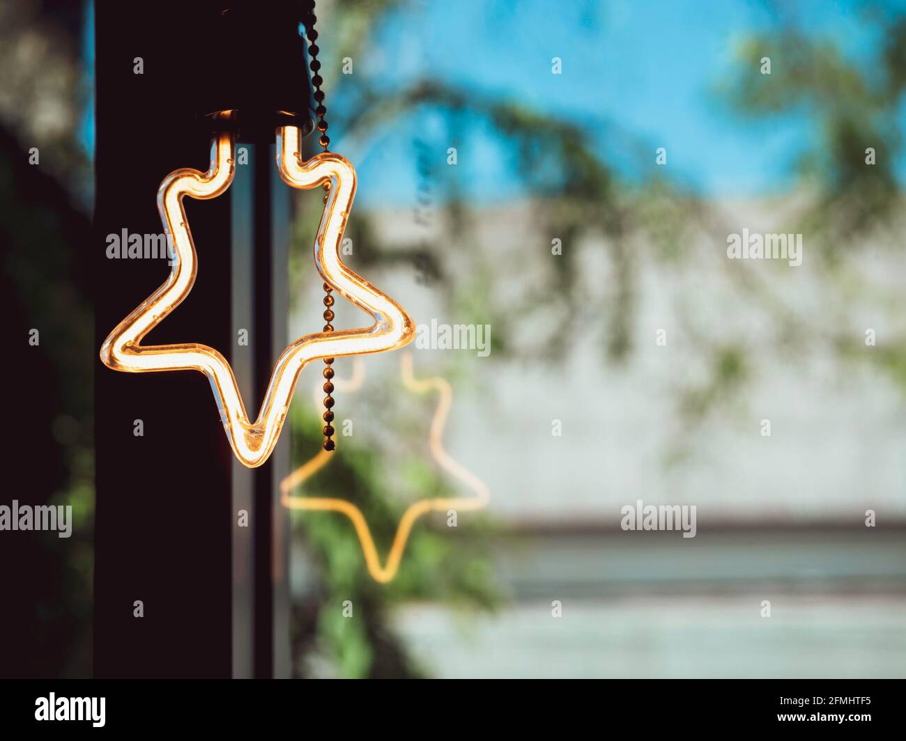 Light lamp gold blue ceiling hi-res stock photography and images - Alamy