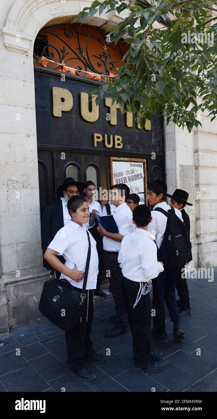 Putin pub in Jerusalem, Israel Stock Photo - Alamy