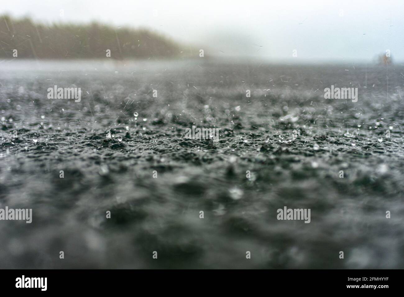 Dramatic underwater view ocean waves hi-res stock photography and ...